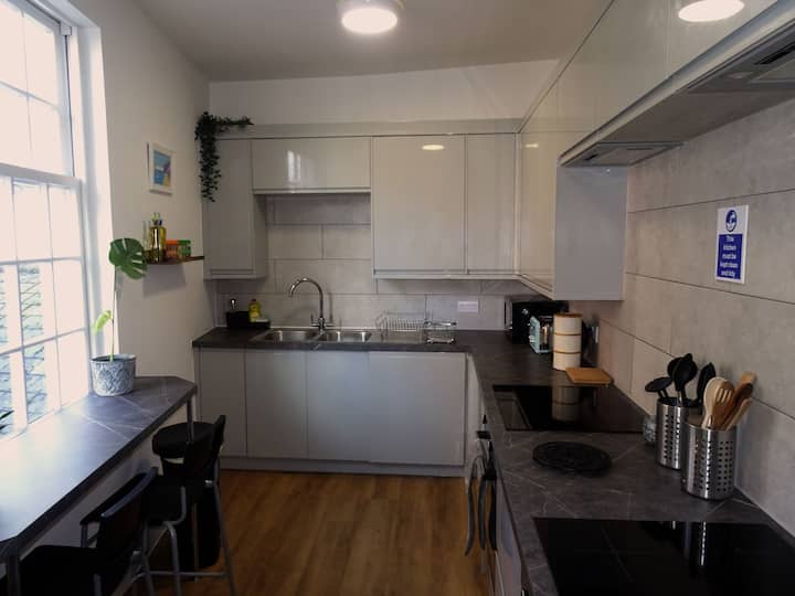 Delightful En-suite King Bedroom In Central Exeter - Exeter