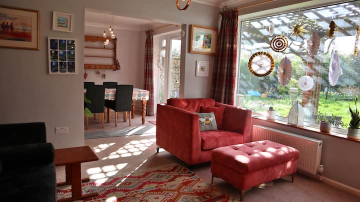 Quirky Home Near The Town Centre - Deal