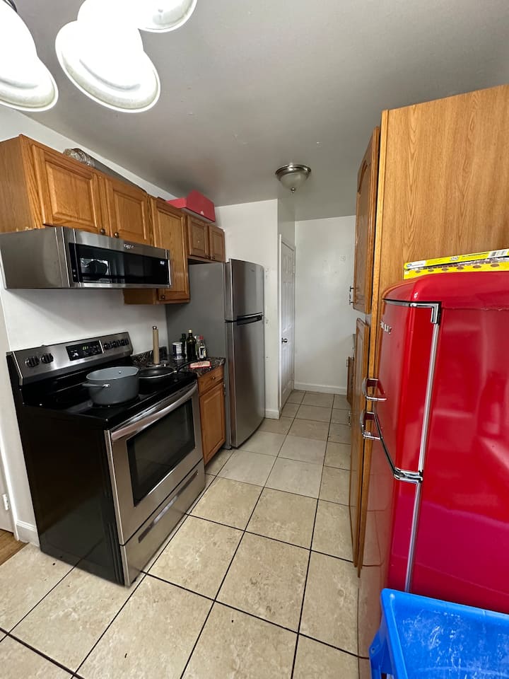 Private Room In A Single House (Rm #1) - Woodbridge, VA