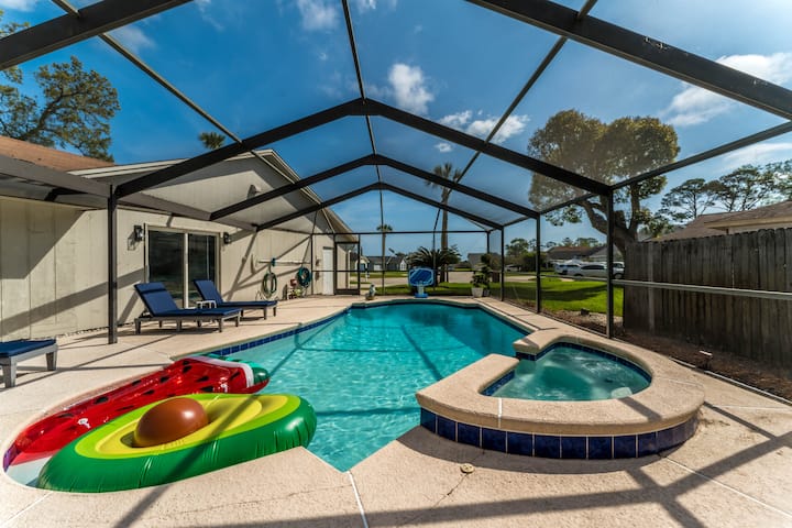 4 Bedroom Inter-coastal W/heated Pool - Jacksonville, FL