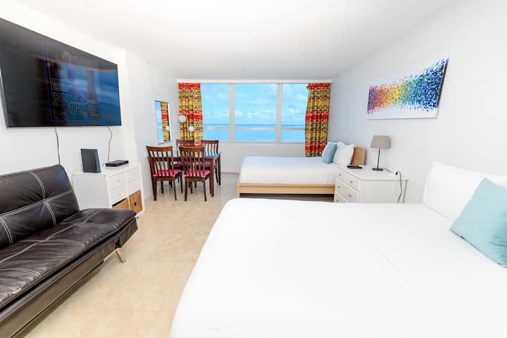 Oceanviews~miamibeachoceanfrontresort~1freevalet - Miami Beach, FL