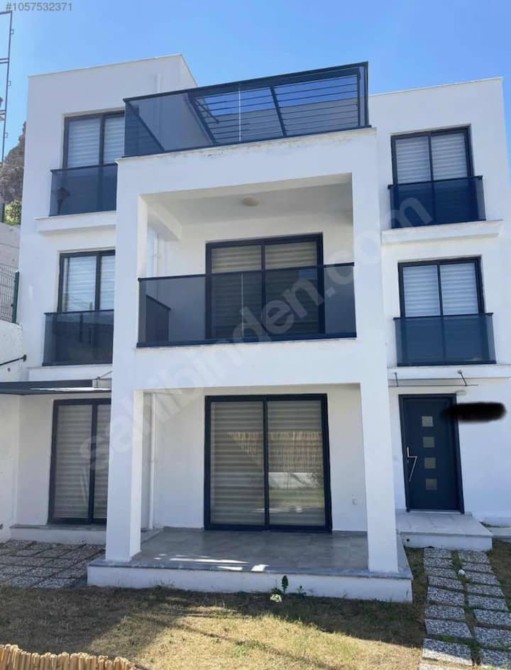 Gündoğan Merkezde Temiz Ve Yeni Villa - Gündoğan