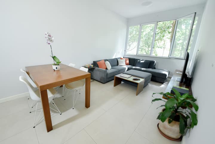Apartamento 2/4 Entre Ipanema, Leblon E Lagoa - Ipanema