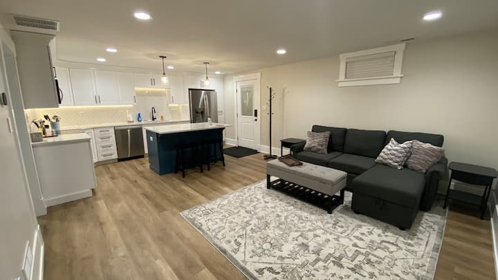 Private Basement Apartment - Basalt, ID