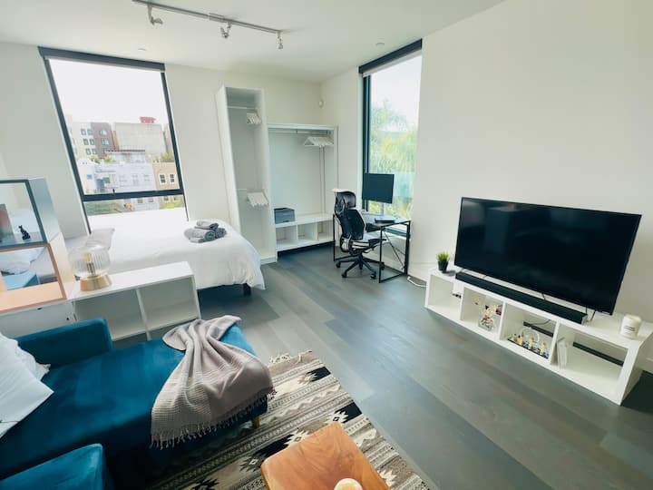 Modern Studio In The Mission - San Francisco, CA