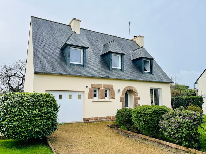 Maison Familiale Proche De La Plage De Trestraou - Perros-Guirec