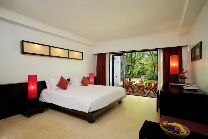 Studio Near Beach With Private Bathroom, Wi-fi - Khao Lak