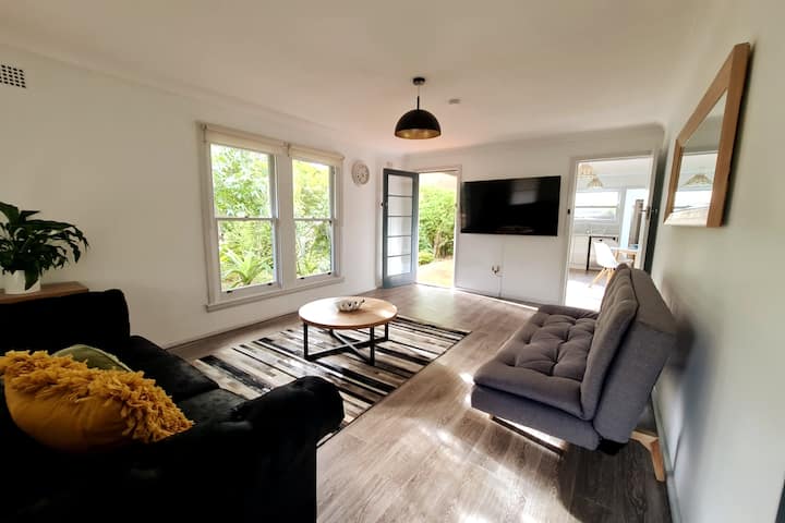 South Coast House ~ Escape To Peace At Shoalhaven - Berry