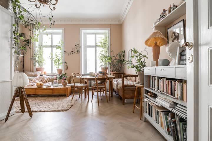 Rofyllda Drömmar Mitt På Gågatan - Stockholm