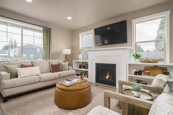 Beaverton 5br | Game Room | Near Portland - Beaverton, OR