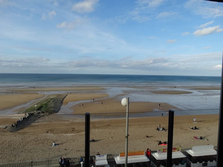 A 2 Pas De La Mer - Cabourg