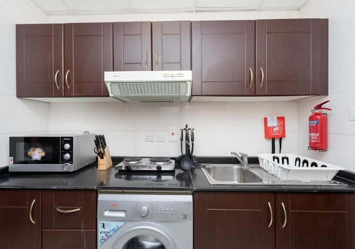 ~Deluxe Twin Bed Studio~ - Dubai Airport (DXB)