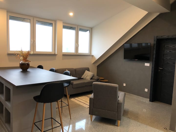 London Apartment - Dargov