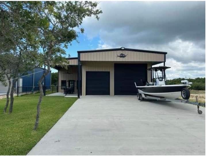 Gb’s Barndo (Pet Friendly) - Port O'Connor, TX