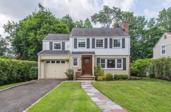 Charming Home Historic District - Hanover, NJ