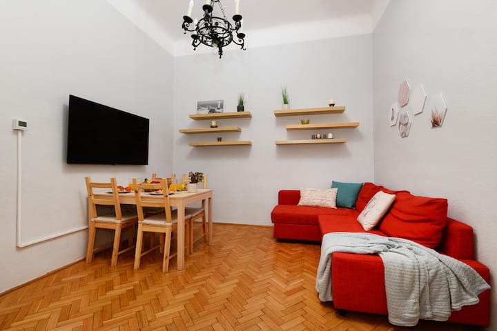 Your Home Away From Home For 6 Ppl With Ac - Budapeste