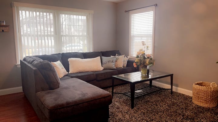 Lucky Blue Cottage - South Bend, IN