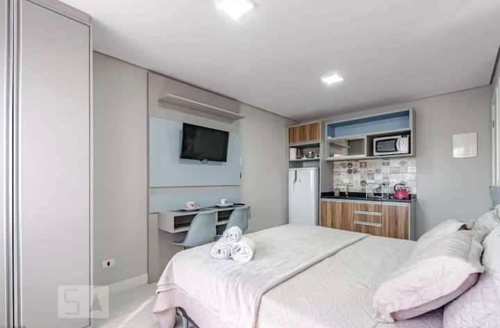 Studio With Beautiful Decor! - Curitiba