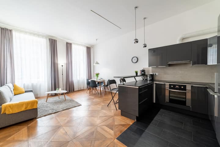 Exkluzivní Apartmán Blízko Kafkovy Hlavy - Prague