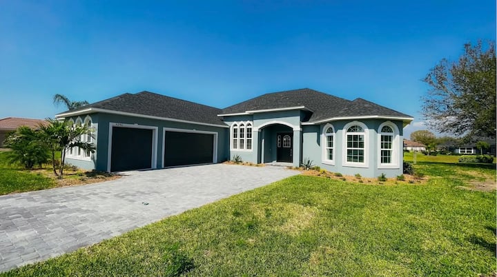 New Construction! Amazing Home! - Winter Haven