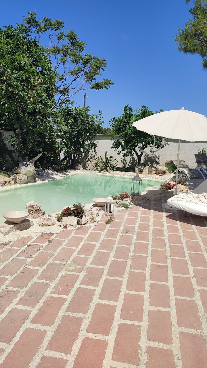 Super Dependance - Andría