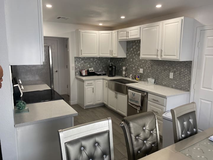 Nice House - Near Airport - Near Strip - Near Unlv - Las Vegas, NV