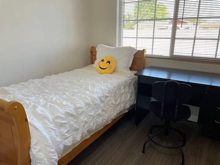 B1 Private Room T & Q Beds Ac - Sierra Madre, CA