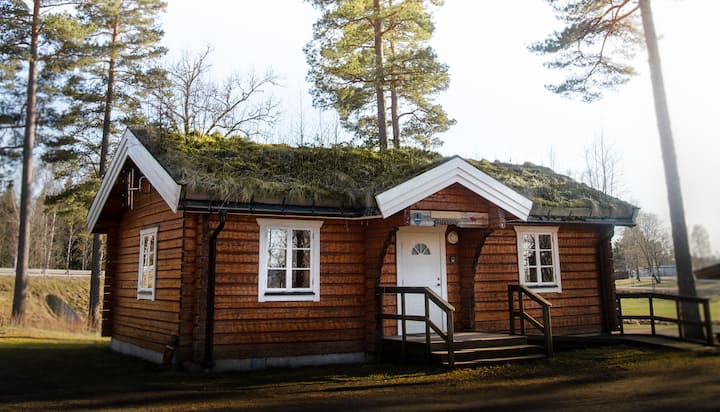 The Tresticklan Cabin: A Hiker's Hapiness - Ed