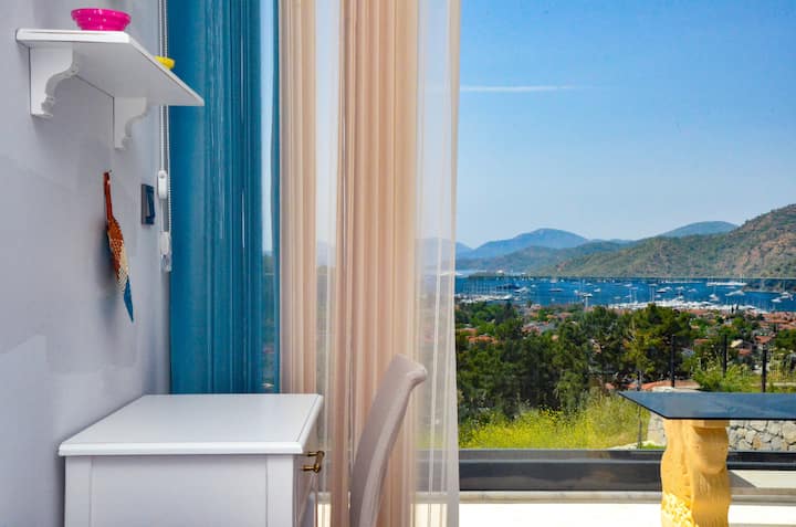 Great Villa W/ Pool And Sea View - Göcek