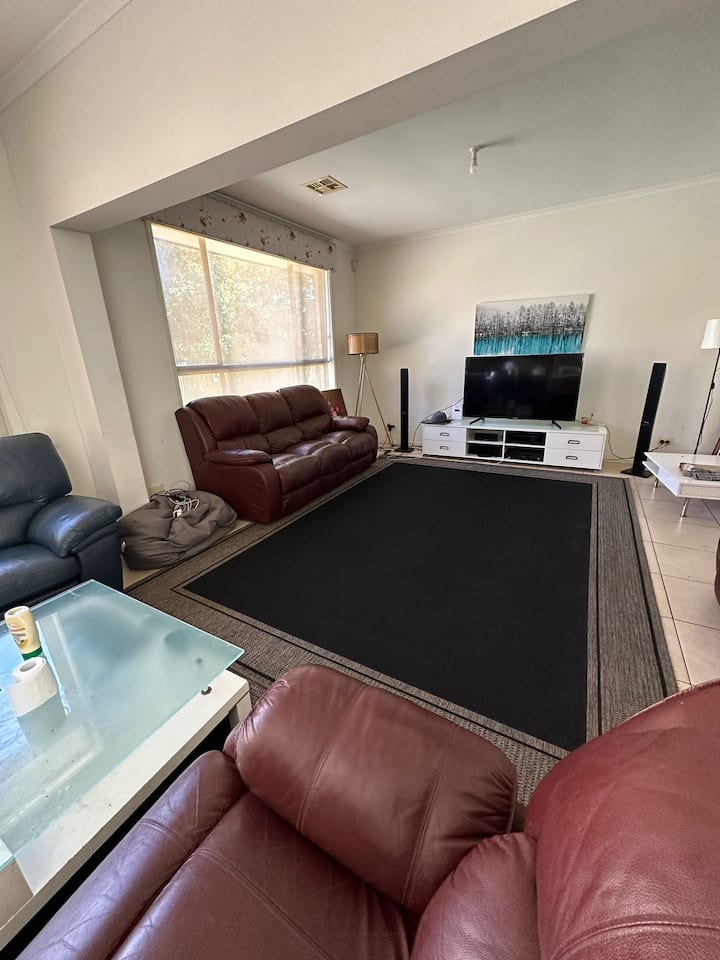 Just 15 Min To The City - Salisbury