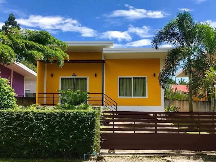 Little Yellow House- Aonang - Ao Nang