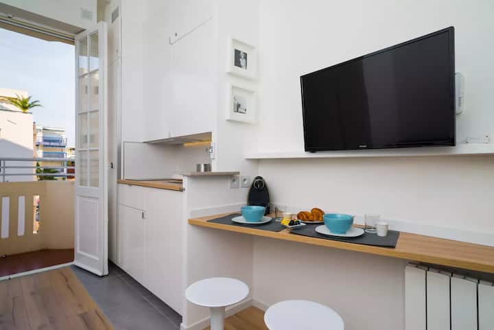 Studio Contemporain à 3 Min Des Plages - Juan les Pins