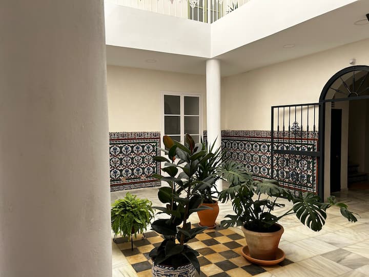 Habitación Privada 3 En Casa Con Patio Andaluz - Cádiz