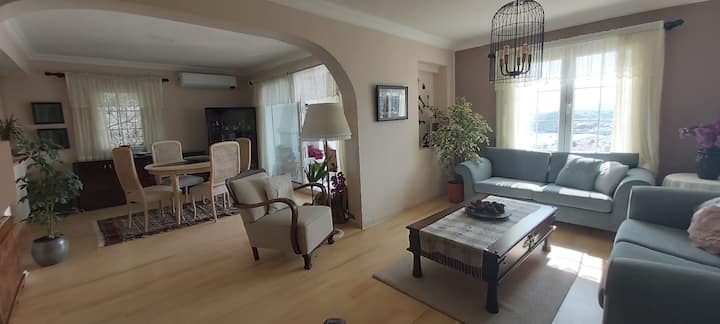 Kale Manzaralı Site Içinde Havuzlu Lüks Villa - Torba