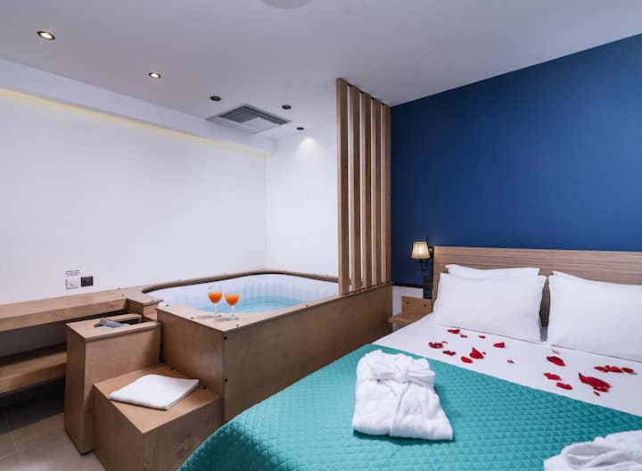 Alcyone Junior Suite With Jacuzzi - Heraklion