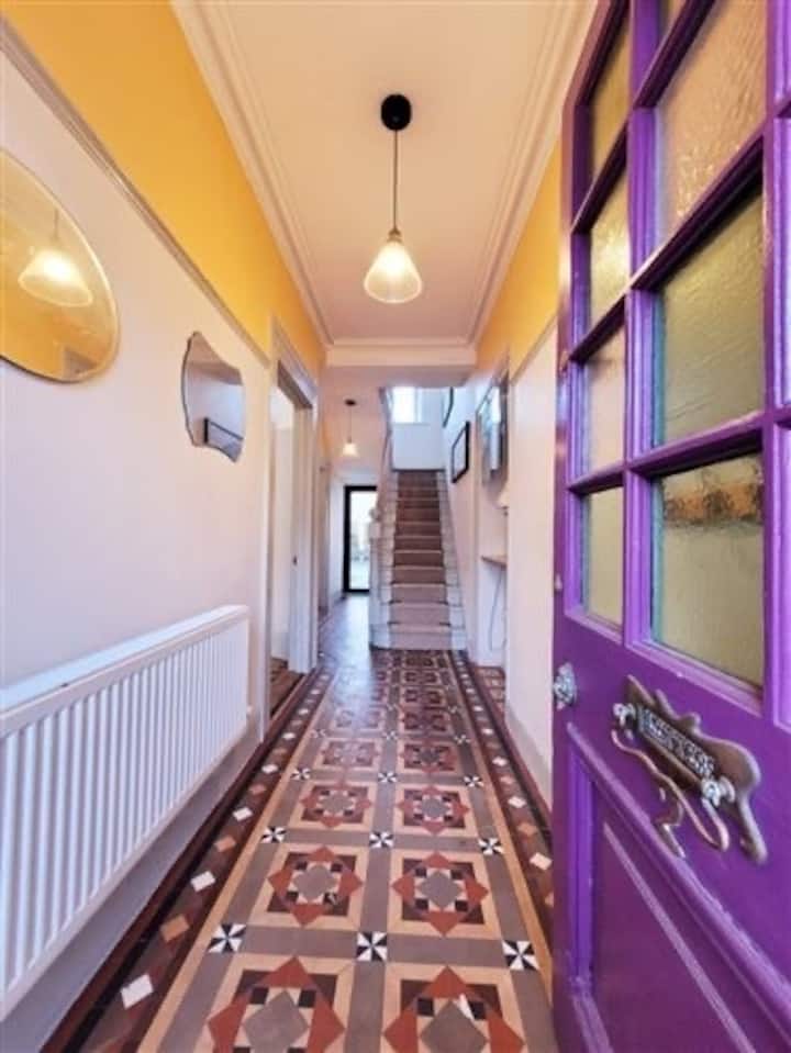 Townhouse Next To Ucc, Cork - 코크