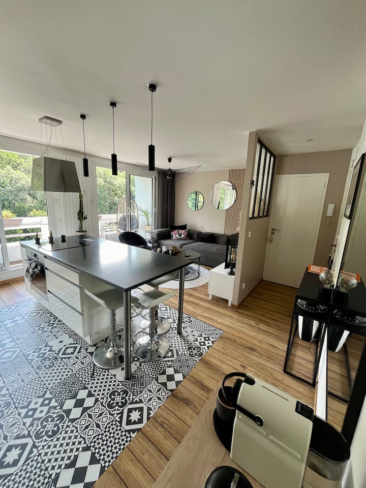 Appartement Cosy Vue Forêt - Sainte-Foy-lès-Lyon