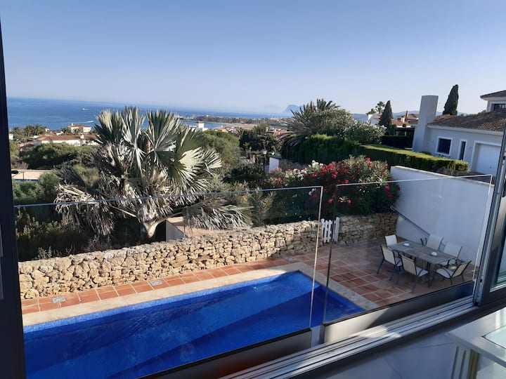 Large Family Villa Seaviews - Manilva