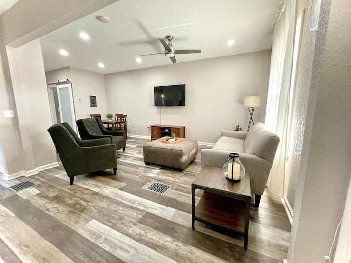 Westside Home In The Heart Of Kansas City - Kansas City, KS