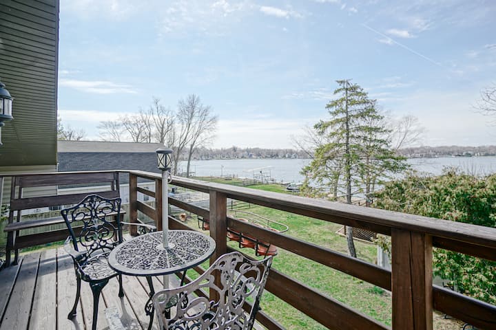 Dual Lake Houses On Mineola Bay - Fox Lake, IL
