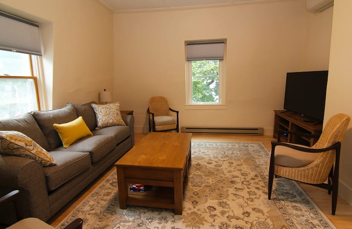 Downtown Bar Harbor Getaway! - Bar Harbor, ME