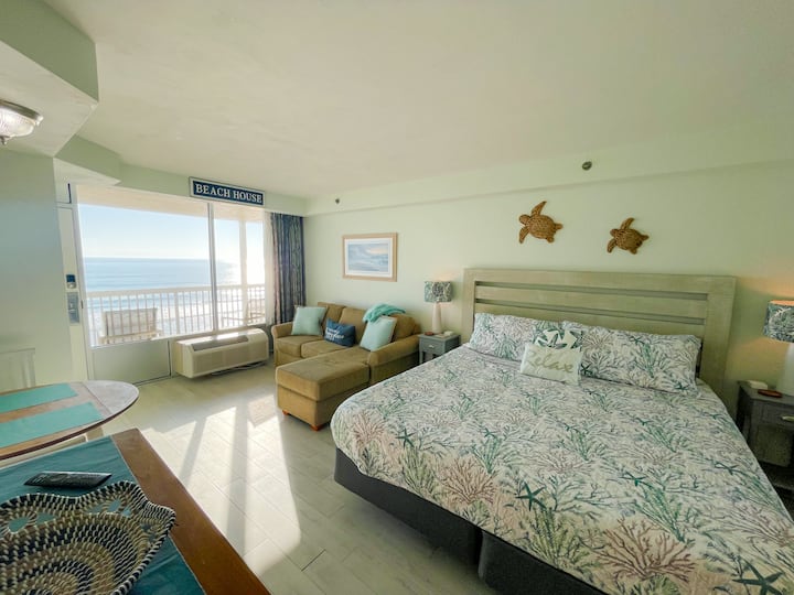 A Beautiful Direct Oceanfront With One King Sz Bed - Tomoka State Park, Ormond Beach