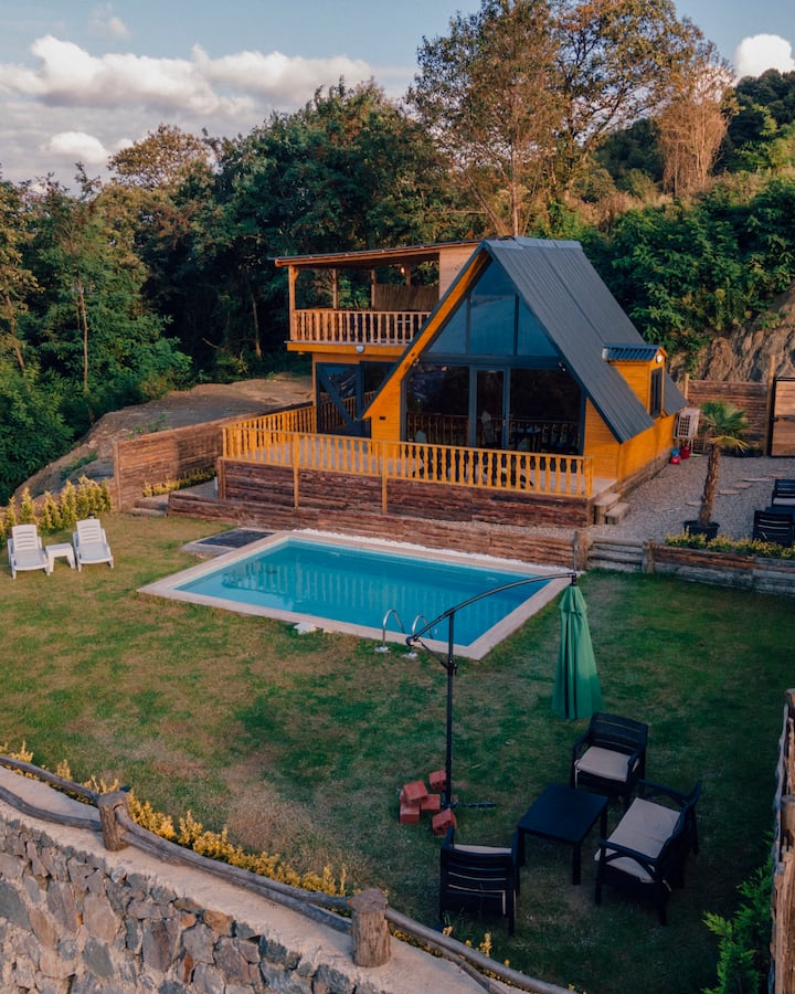 Göl Manzaralı Ahşap Ev - Sapanca