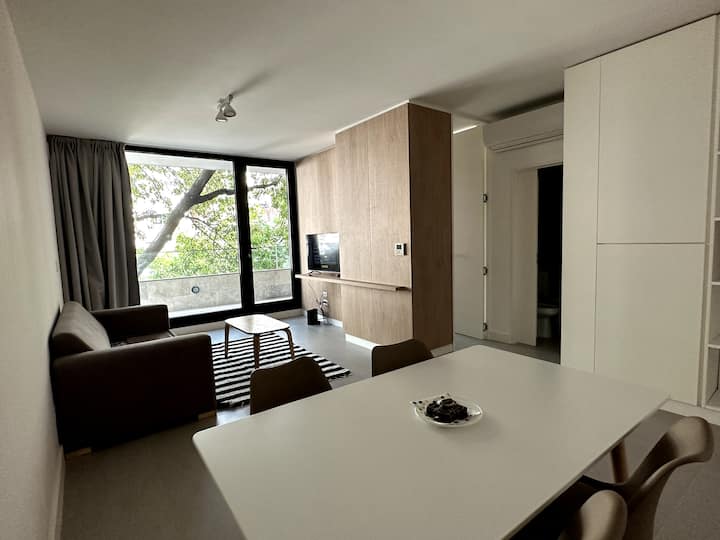 Spacious And Modern Two Rooms With Balcony - Recoleta