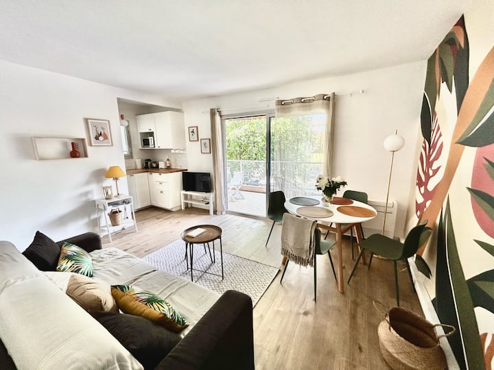 Confortable 2 Pièces Au Calme, Parc Et Piscine - Biot