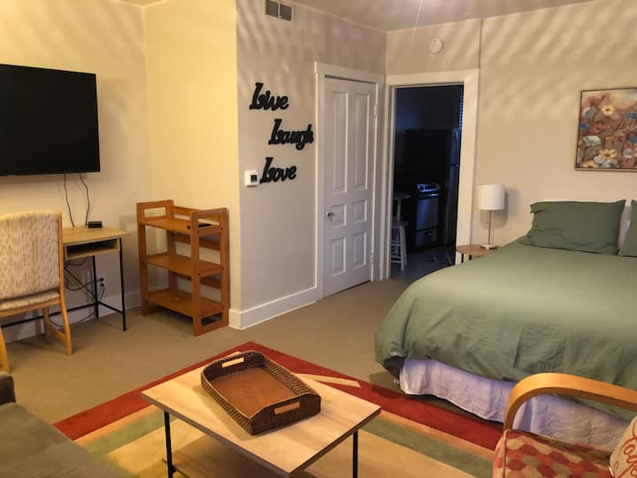 Charming Studio In Heritage Hill - 그랜드래피즈