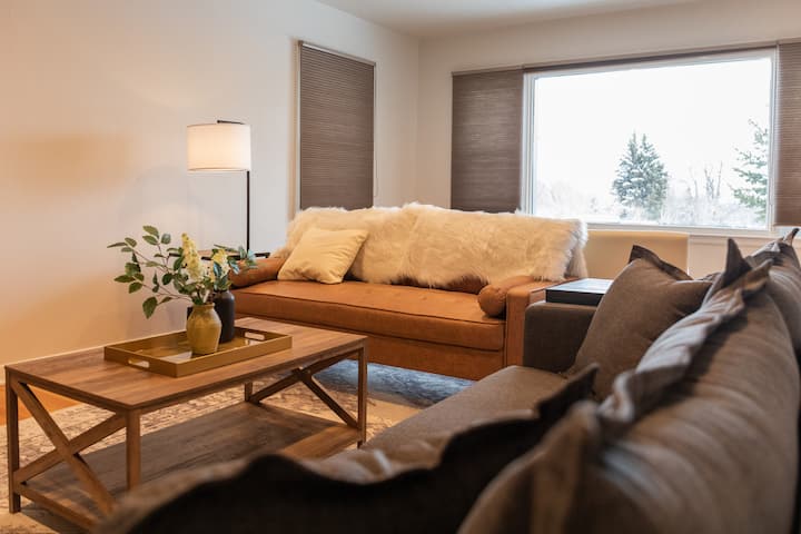 Billings Pet Friendly Home Near Downtown - Billings, MT