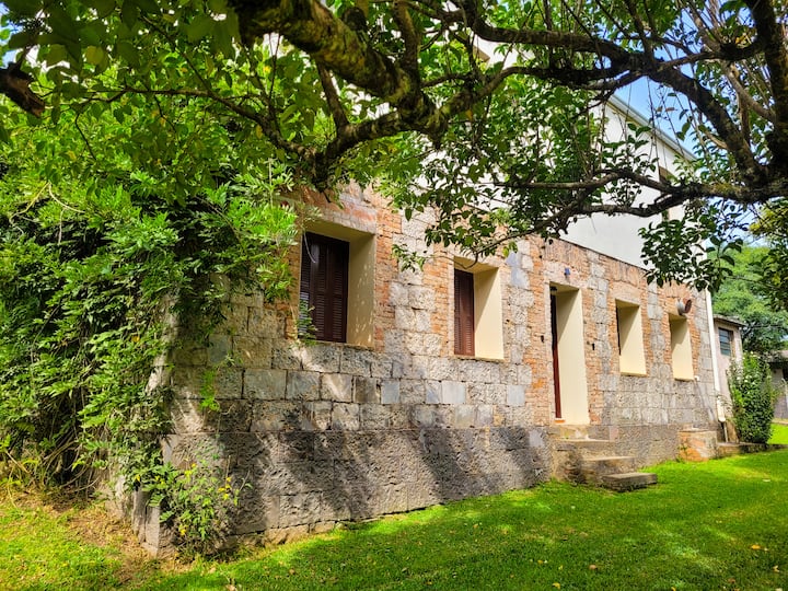 Um Lugar Com A Alma De Campo - Bento Gonçalves