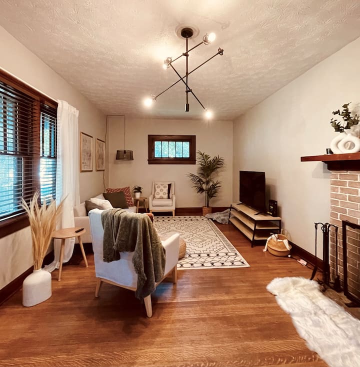 Broad Ripple Bungalow- Dogs Ok! - Indianapolis Motor Speedway