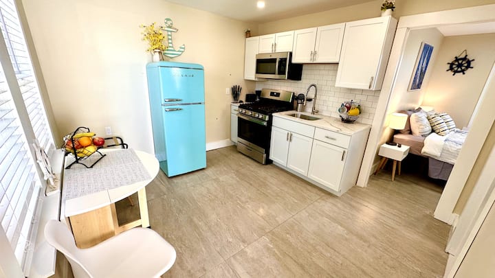 Beachside Retreat Steps From The Sand - Wildwood, NJ